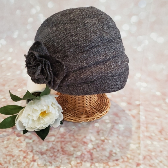 Accessories | Nwt Boutique Designer Marled Black Winter Hat | Poshmark